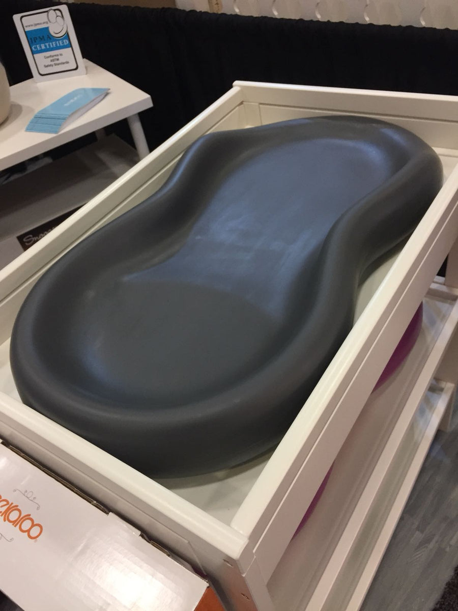 NEW Keekaroo Peanut Changer in Slate Grey! | Pish Posh Baby